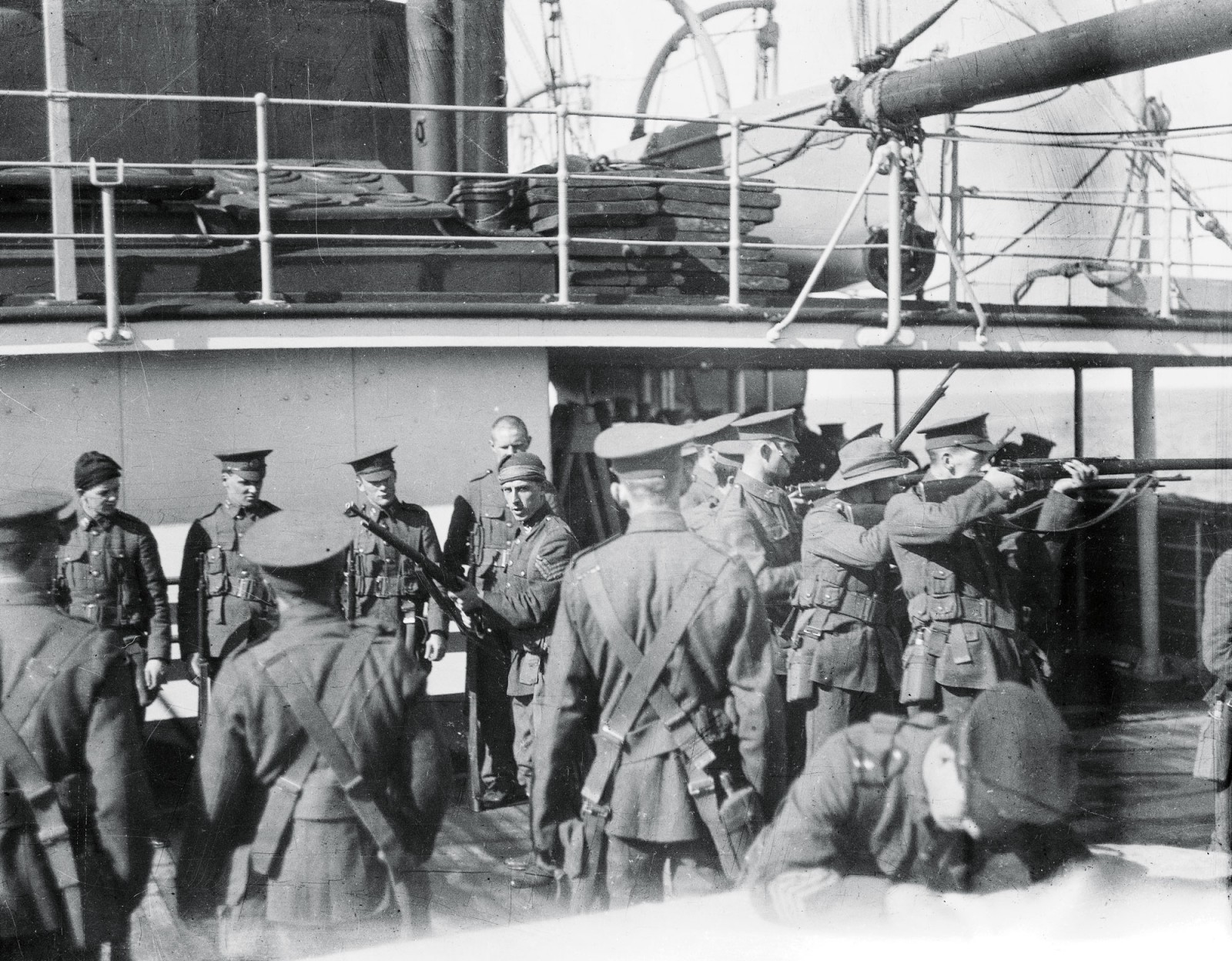 To Samoa, to war | New Zealand Geographic