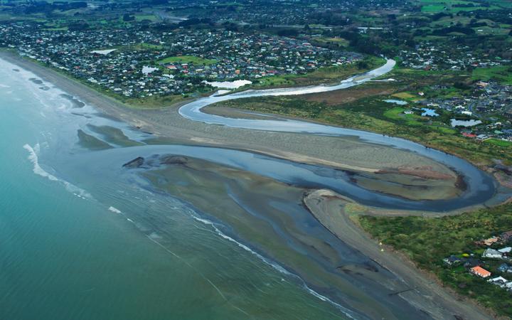 Estuary management tangled in red tape - Parliamentary Commissioner for ...
