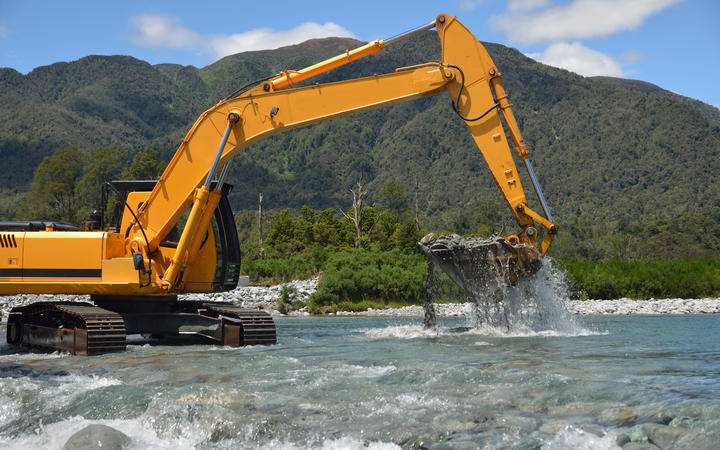 Lawless diggers in trouble on coast—compliance report | New Zealand ...