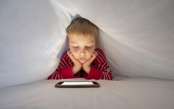 How much screen time should pre-schoolers be exposed to? | New Zealand ...